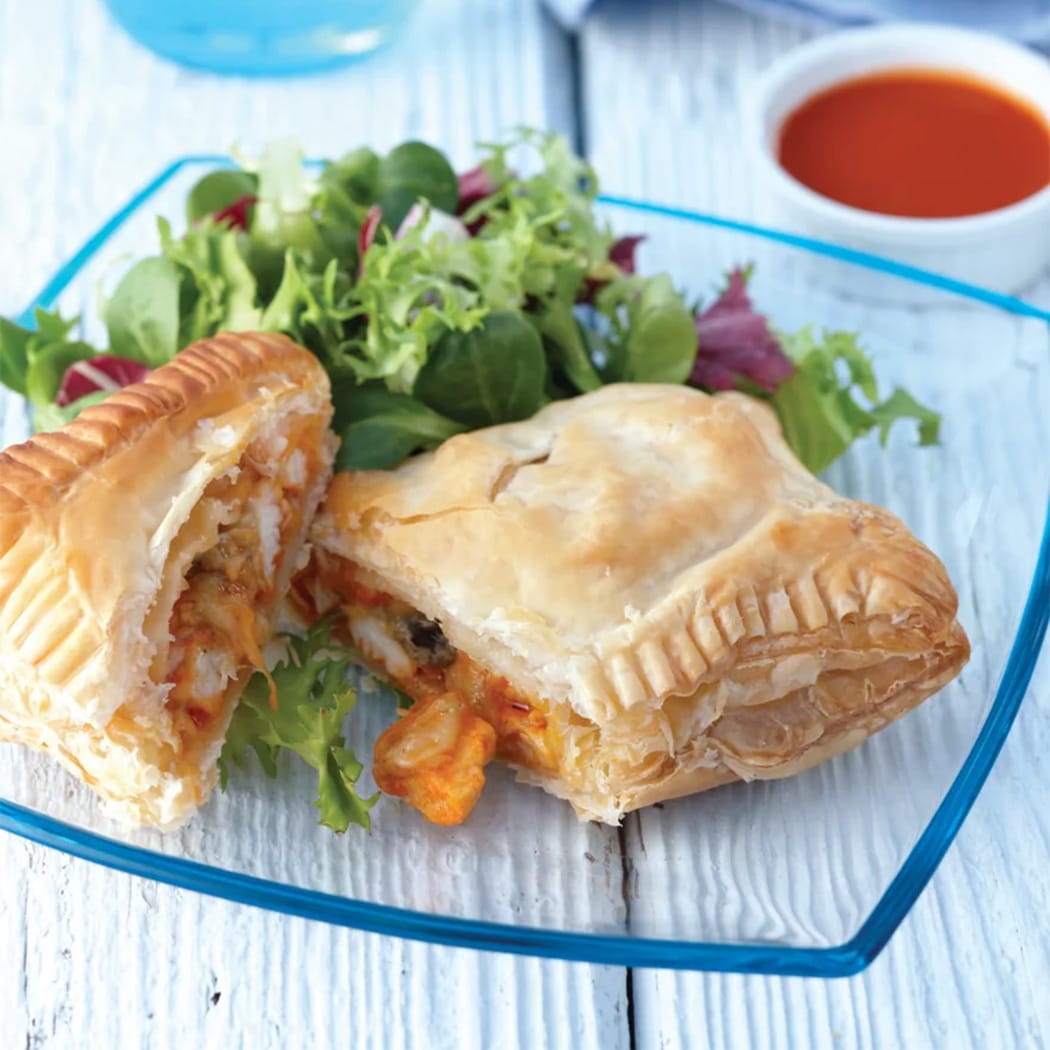 Buffalo chicken and blue cheese calzones | easyFood