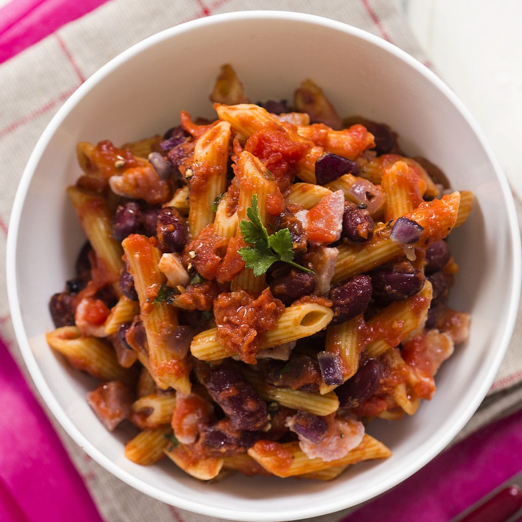 Hearty bean and tomato penne | easyFood