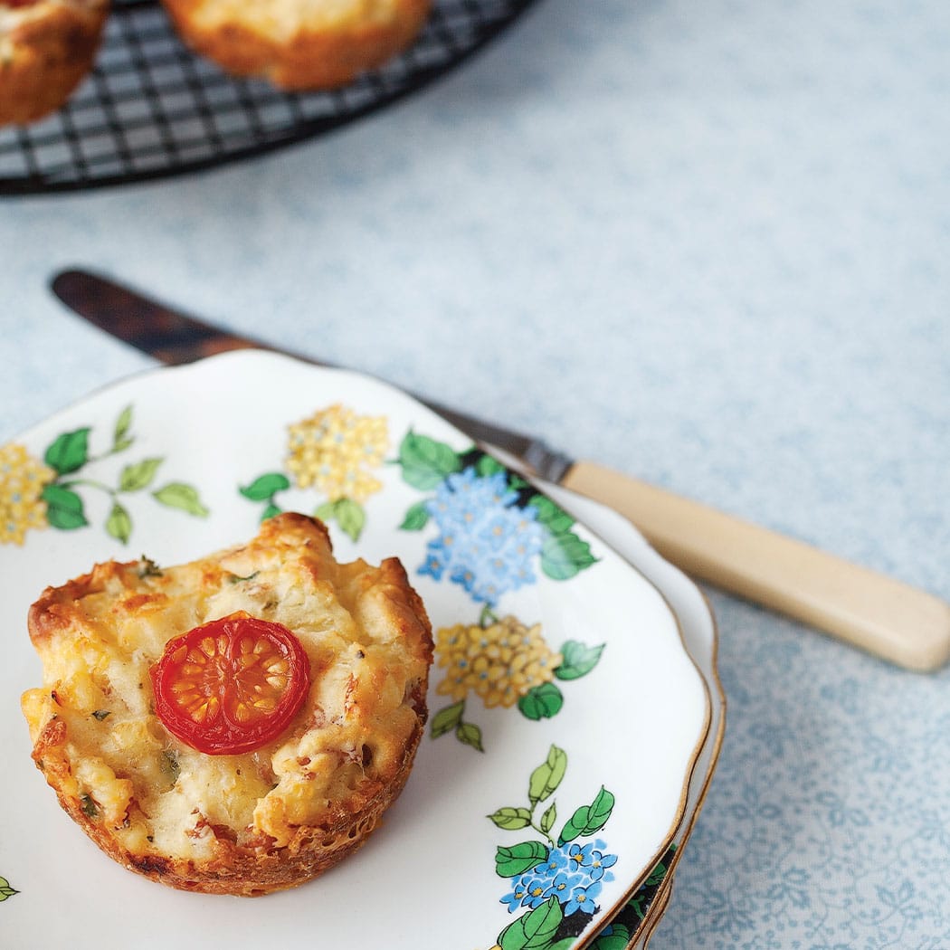 Savoury ham and cheese buns | easyFood