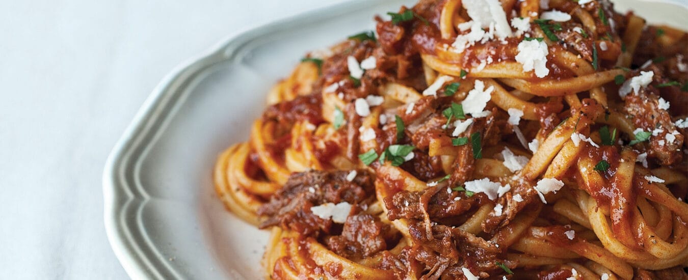 Cheesy Bolognese bake | easyFood