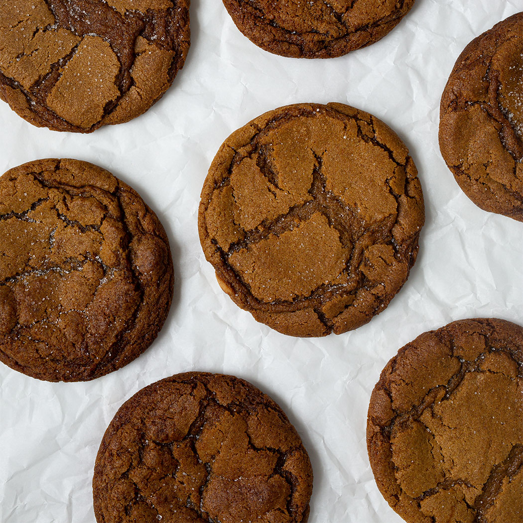 Chewy ginger spiced cookies | easyFood