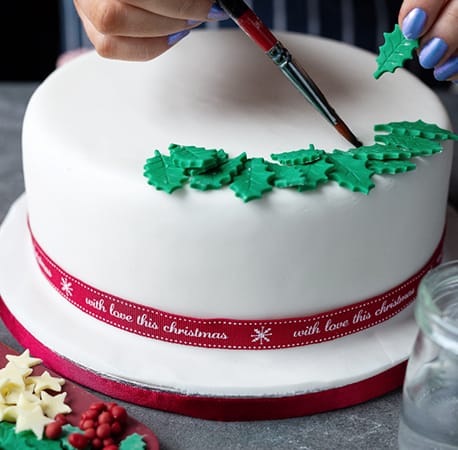 How to: decorate with fondant | easyFood