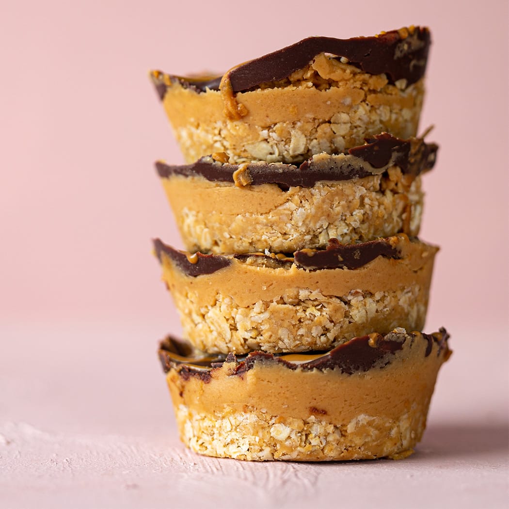 Peanut Butter Chocolate Oat Cups EasyFood Peanut Butter Chocolate Oat Cups EasyFood