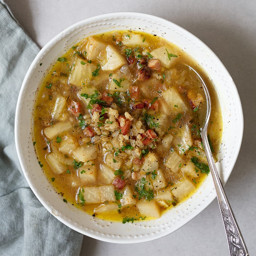 Celeriac and Barley broth with pancetta and rosemary | easyFood