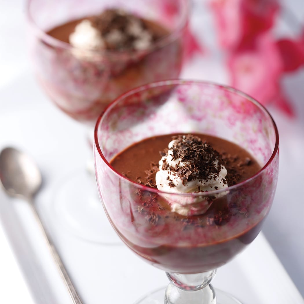 Creamy chocolate mousse recipe | easyFood
