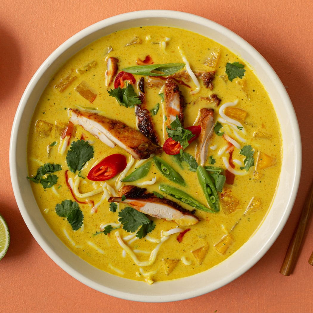 Laksa with chilli garlic chicken | easyFood